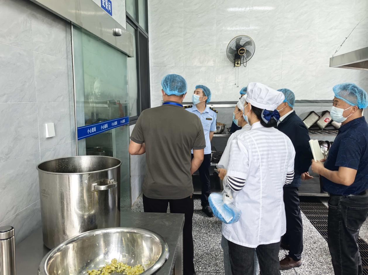 大溪镇构建“网格化+多元化” 食安监管新格局 - 酉阳土家族苗族自治县人民政府